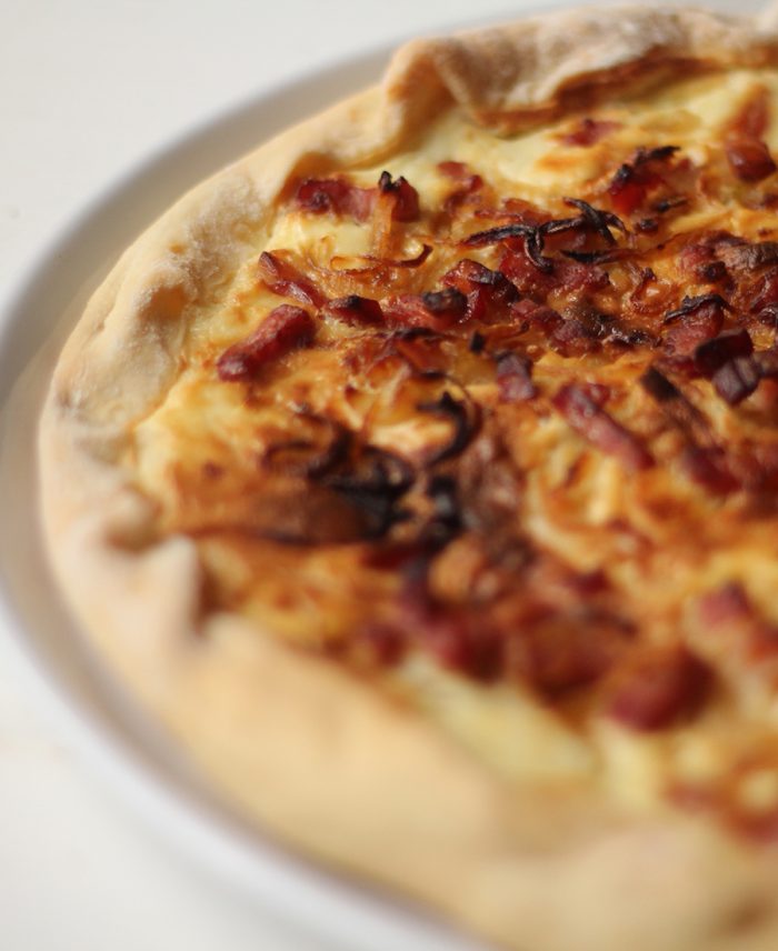 Que tal um flammekueche para o jantar? - Le Plat du Jour